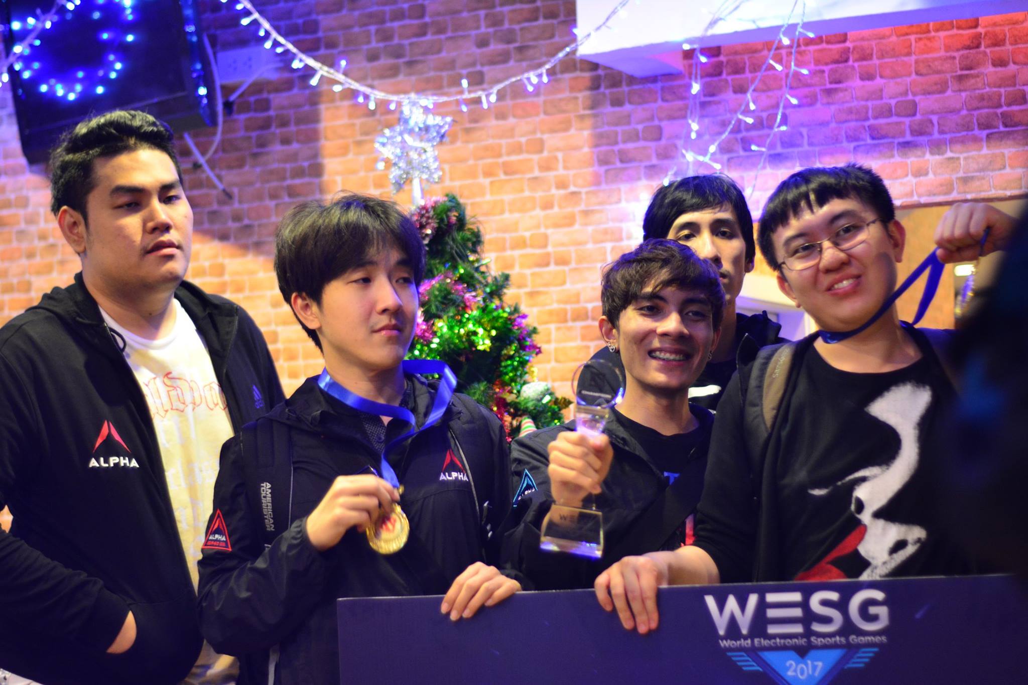 ได้แล้ว! ตัวแทนประเทศไทยไปลุย WESG 2017 - Neolution E-Sport